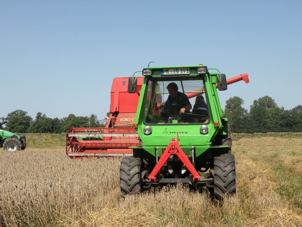 Deutz Intrac - Schlepper und Maschinen - Agrar Modellbauforum ...